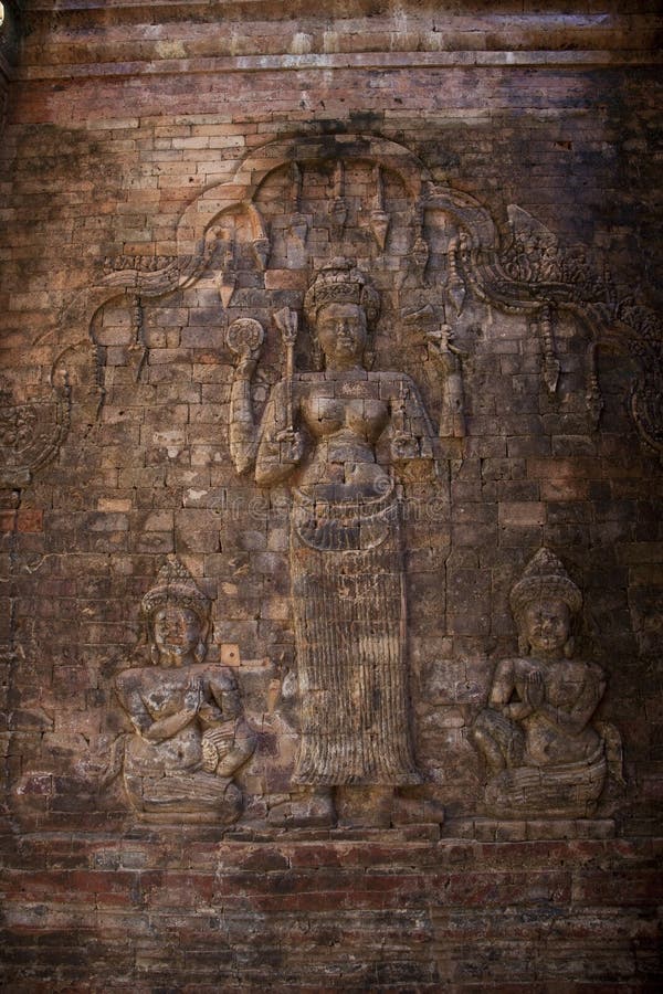 Angkor Wat Ancient Sculpture Stock Image - Image of asian, cambodia ...