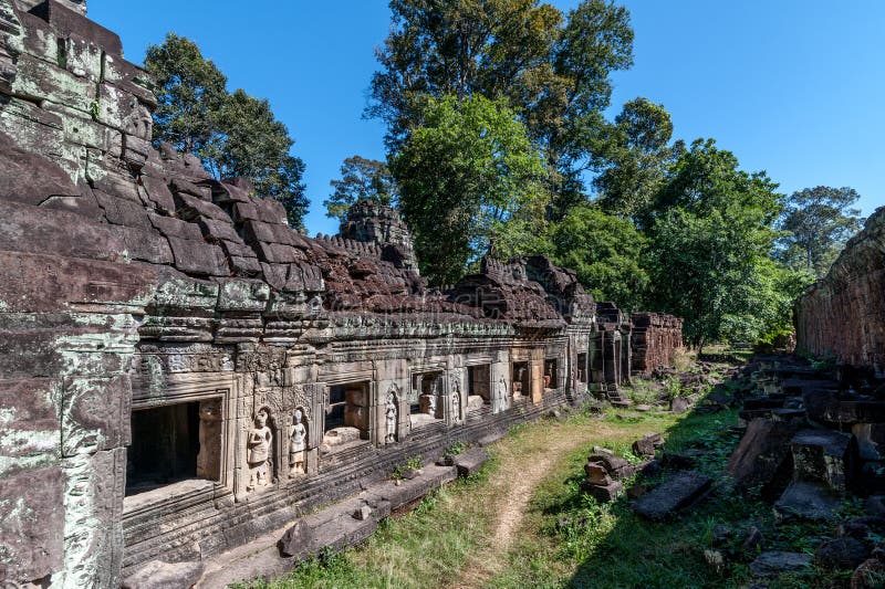 Angkor Wat building stock image. Image of building, ruin - 83332453