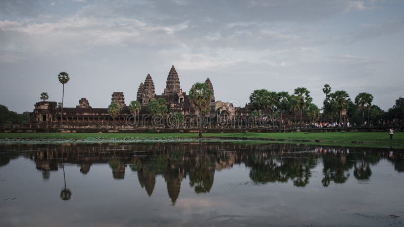 Angkor Wat sun down editorial image. Image of dawn, clouds - 135677810