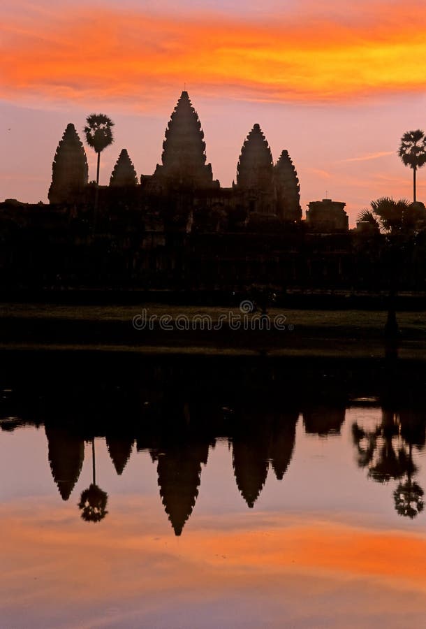 Angkor Wat- Camboya imagen de archivo. Imagen de khmer - 561765