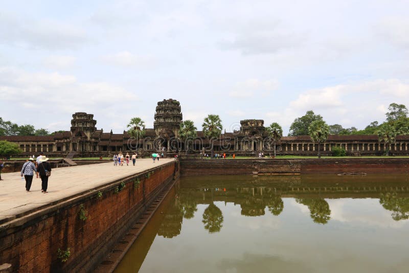 Angkor Wat, Camboya imagen de archivo editorial. Imagen de palacio ...