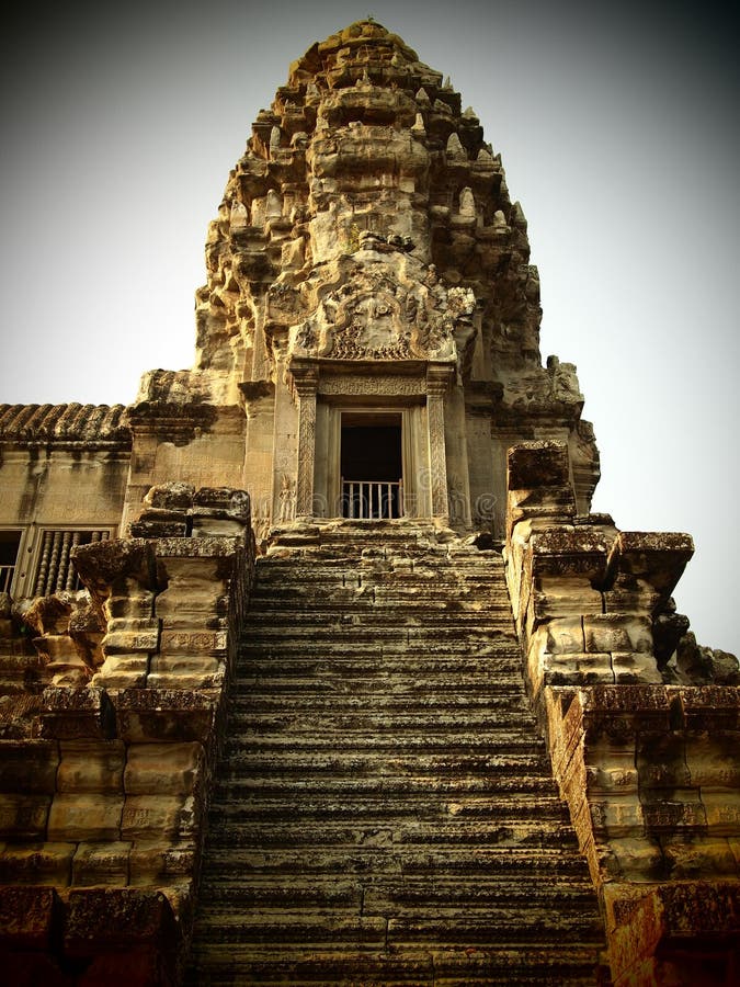 Angkor Wat Temple stock photo. Image of king, hindu, suryavarman - 19209880
