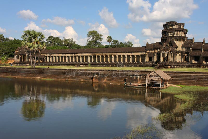Angkor Wat Temple Entrance Pool Stock Photos - Free & Royalty-Free ...