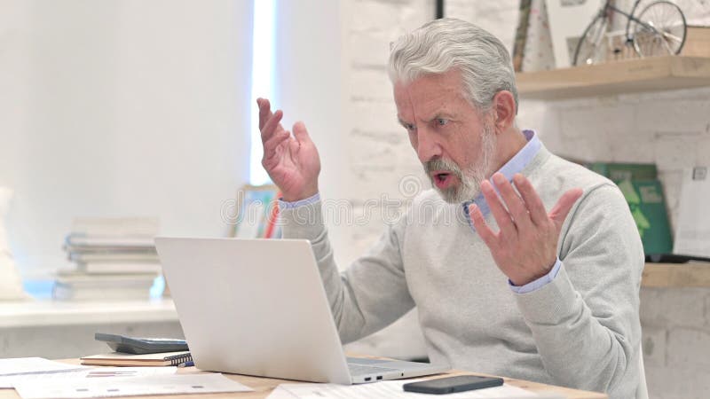 Angry Senior Old Man Yelling, Fighting and Abusing Stock Image - Image ...