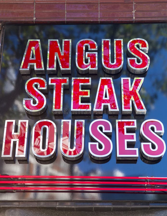 Restaurante De Angus Steak Houses Cerca De La Estación Del Cuadrado De ...
