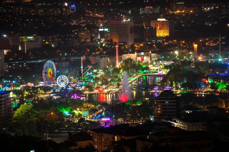 Ankara die Türkei nachts redaktionelles foto. Bild von europa - 84836131