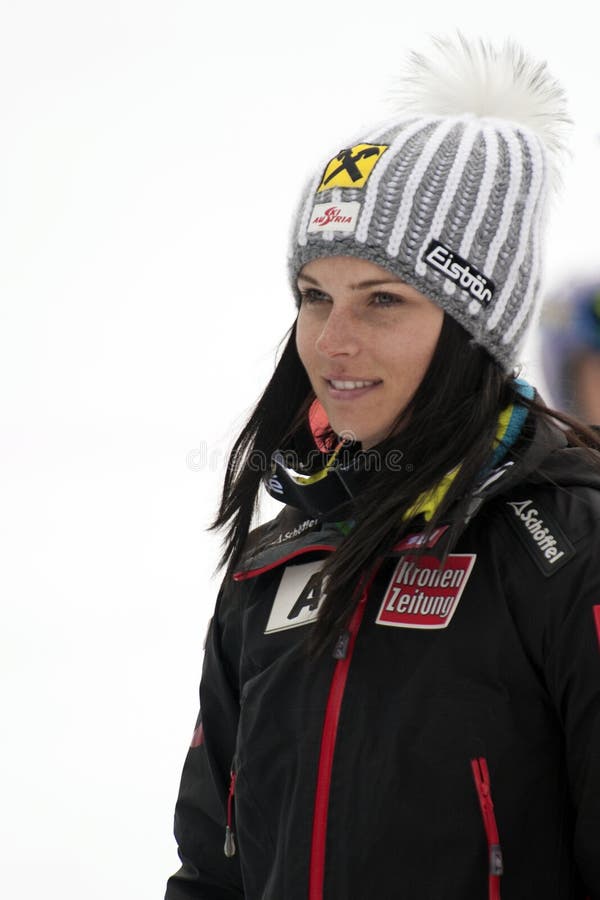 Anna Fenninger redactionele foto. Image of skiër, winter - 50938286