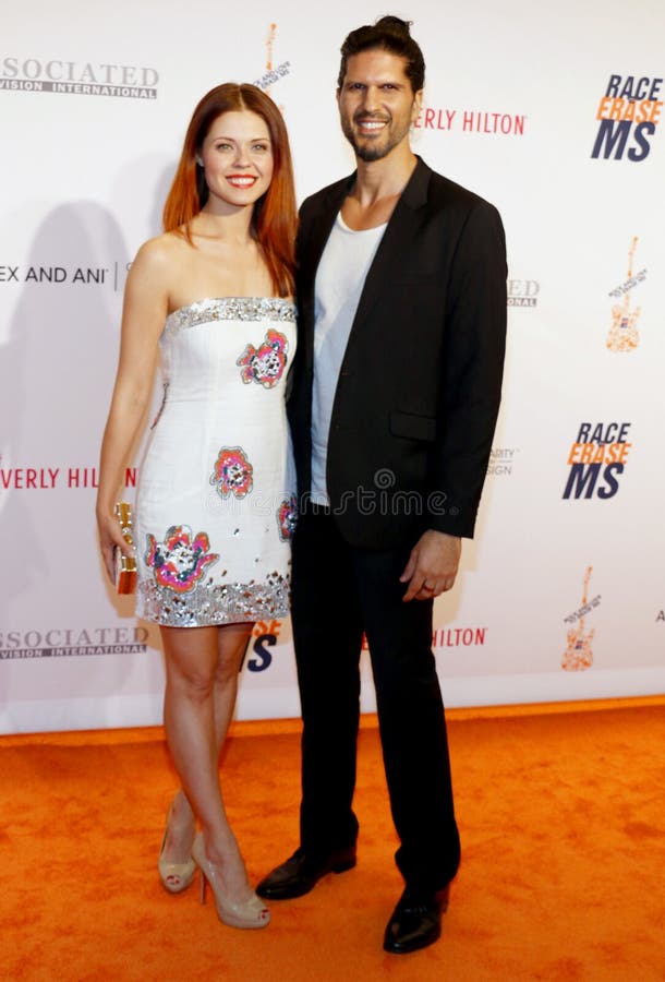 Anna Trebunskaya Und Nevin Millan Redaktionelles Bild - Bild von ...