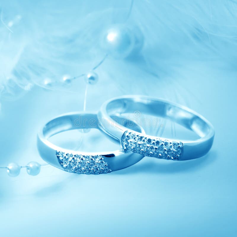 Anneaux de mariage photo stock. Image du wallpaper, pierres - 31616786