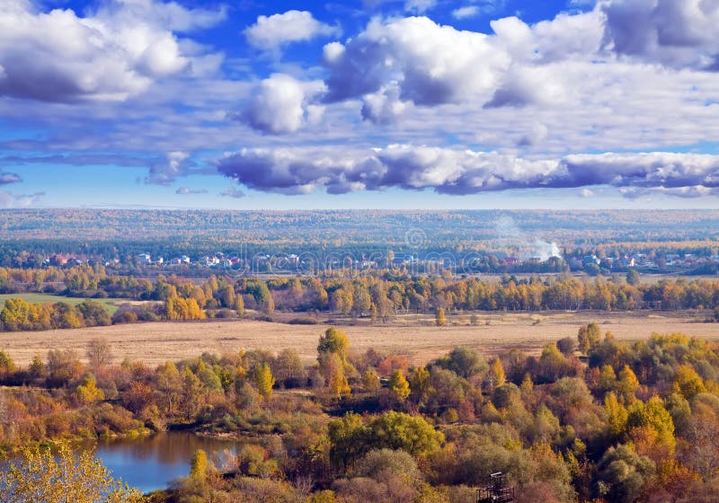 Ansicht Der September-Landschaft Stockfoto - Bild von freiheit ...