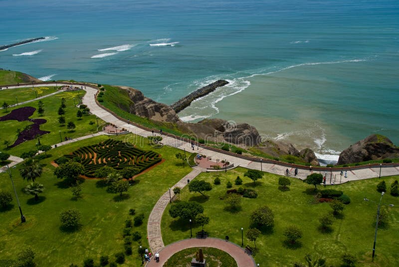 Ansicht Des Miraflores Parks, Lima - Peru Stockfoto - Bild von sommer ...