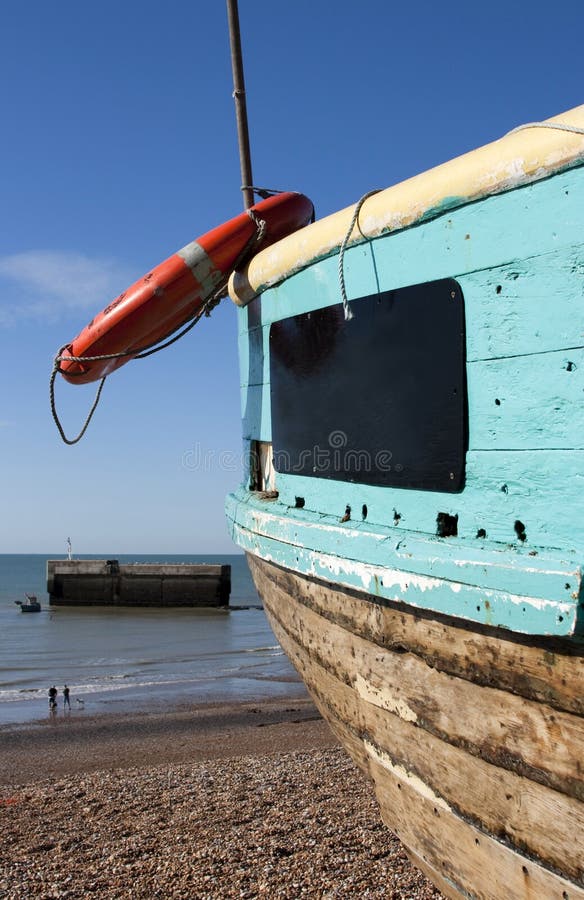 Ansicht Von Hastings Setzen Mit Boot, England Auf Den Strand Stockfoto ...