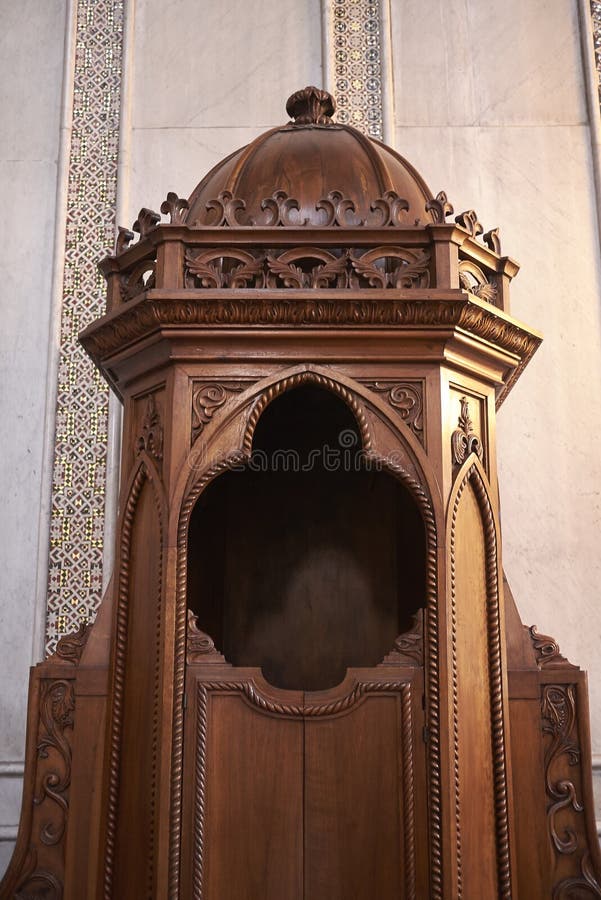 Ansicht Von Monreale-Beichtstuhl Redaktionelles Stockfotografie - Bild ...