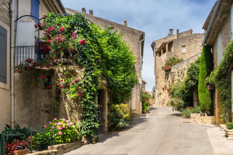 Ansouis in the Luberon stock image. Image of france, south - 73365375