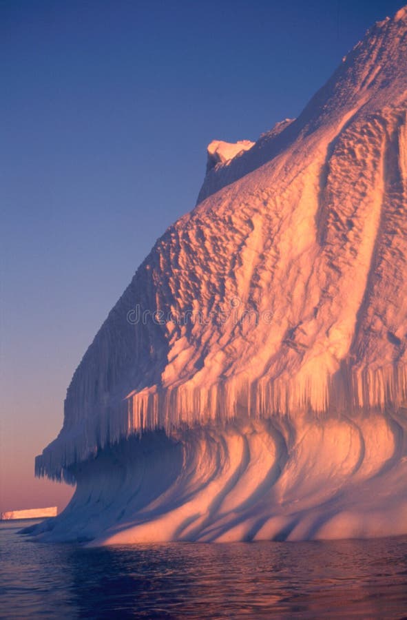 Antarctic Iceberg at Sunset Stock Image - Image of sunset, ocean: 12981135