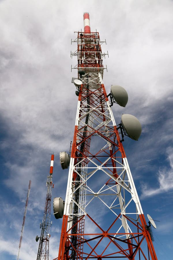 Antennes photo stock. Image du comm, télécommunications - 32305358