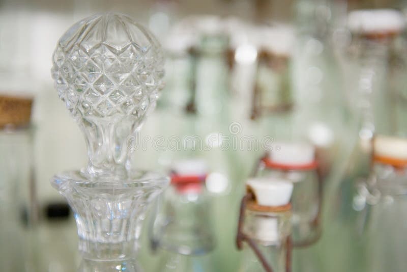 Antiek glas stock afbeelding. Image of kristal, glas - 11712709