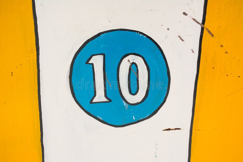 Huisnummer stock foto. Image of groen, geel, blauw, aantal - 35990600