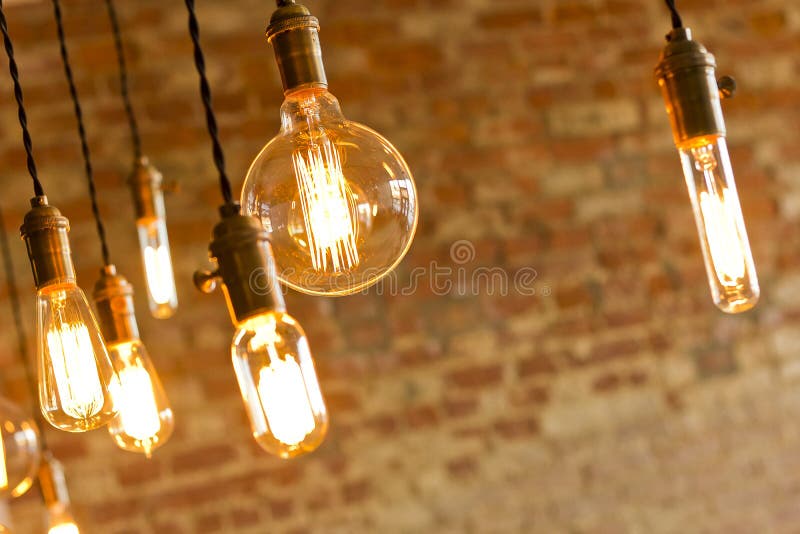 Antieke Gloeilampen stock foto. Afbeelding bestaande uit bollen - 51329274