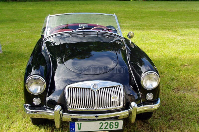 804 Antik Bil Mg Stock Photos - Free & Royalty-Free Stock Foton från ...