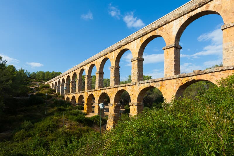 Antik Roman Akvedukt I Tarragona Fotografering för Bildbyråer - Bild av ...