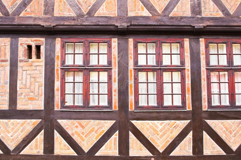 Alte Hauswand stockfoto. Bild von stieg, tapete, element - 12587380