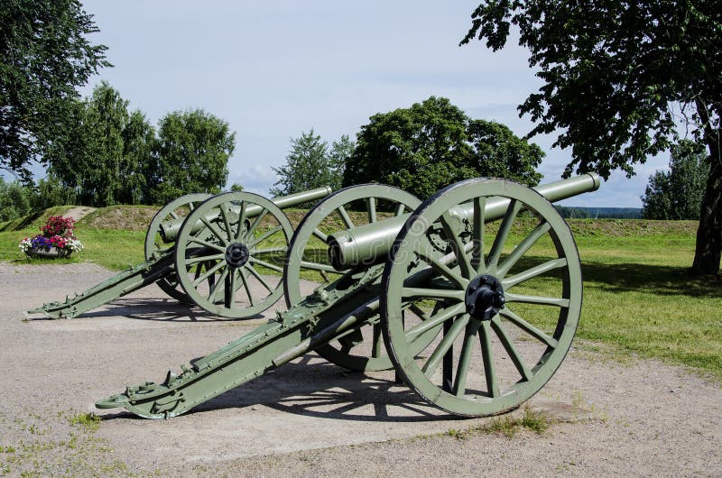 Antike Kanonen In Lappeenranta Stockfoto - Bild von lappeenranta ...
