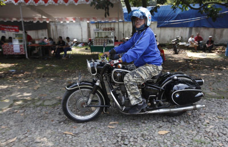 Antike Motorradmarke PRAGA 500 BD, 499 Ccm, 1928, Motorradmuseum ...