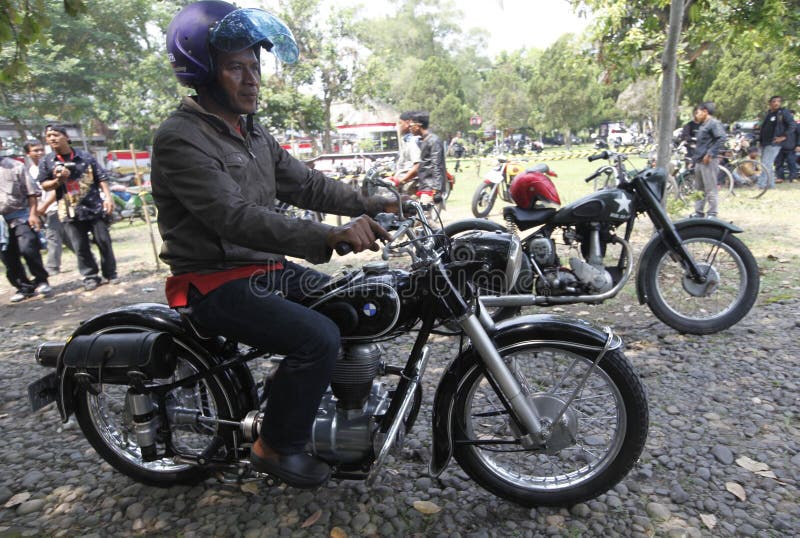 Antike Motorradmarke PRAGA 500 BD, 499 Ccm, 1928, Motorradmuseum ...