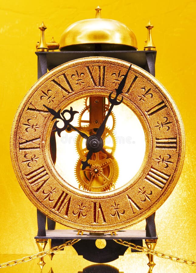 Antique clock stock image. Image of twelve, watch, wind - 7914655