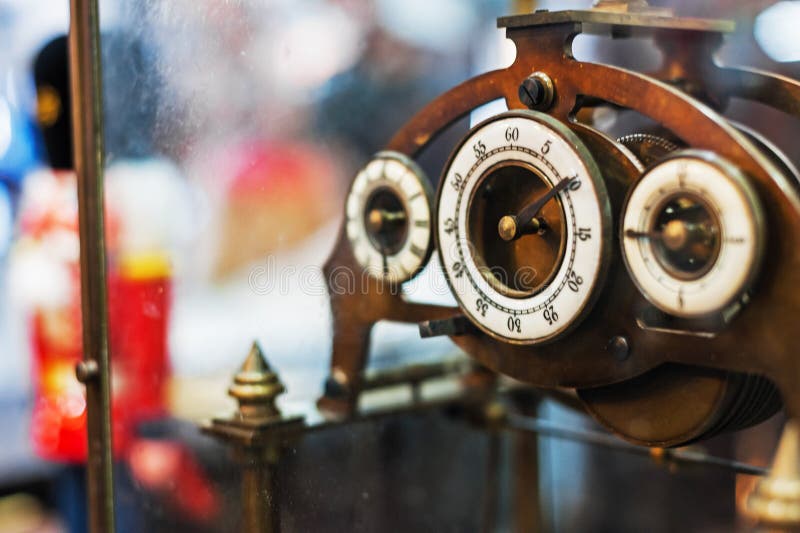 Antique Clock Old Time Passing Stock Image - Image of urgency, antique ...