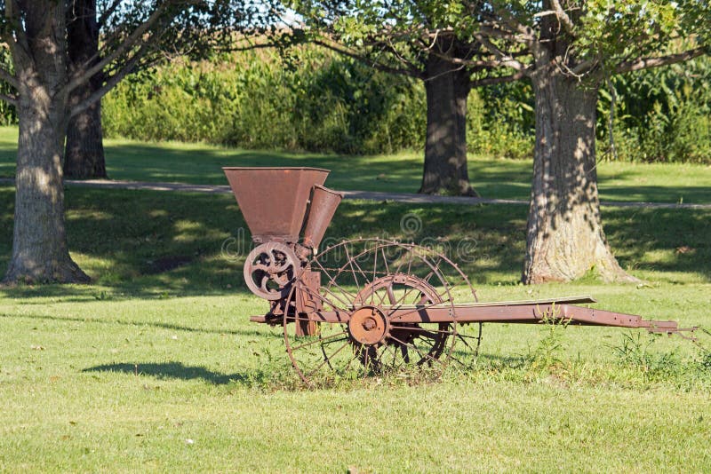 Vintage John Deere / John Deere / Corn Planter / Seed Hopper ...