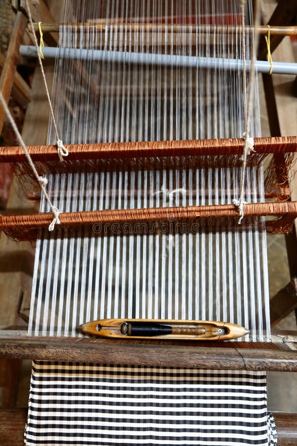 Antique hand loom stock photo. Image of yarn, loom, texture - 155395490