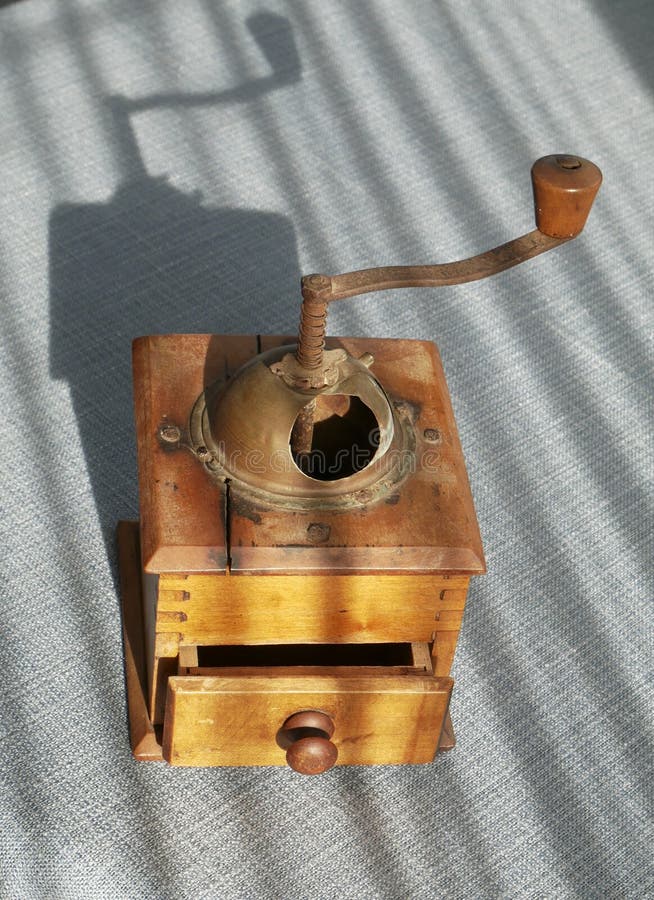 Antique hand mill stock image. Image of hand, mill, grinder - 155946201