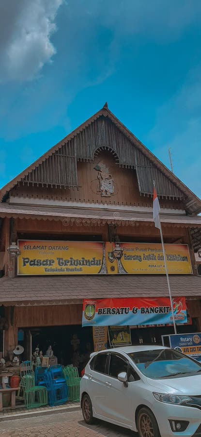 Antique Market in Solo, Central Antique Market in Solo, Central Java ...