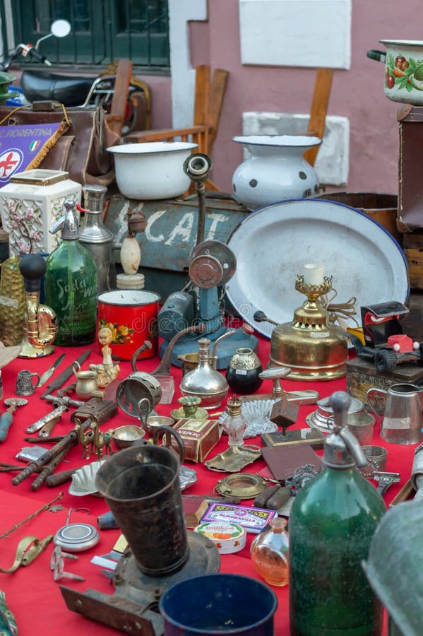 Antique objects editorial stock image. Image of artistic - 130727284