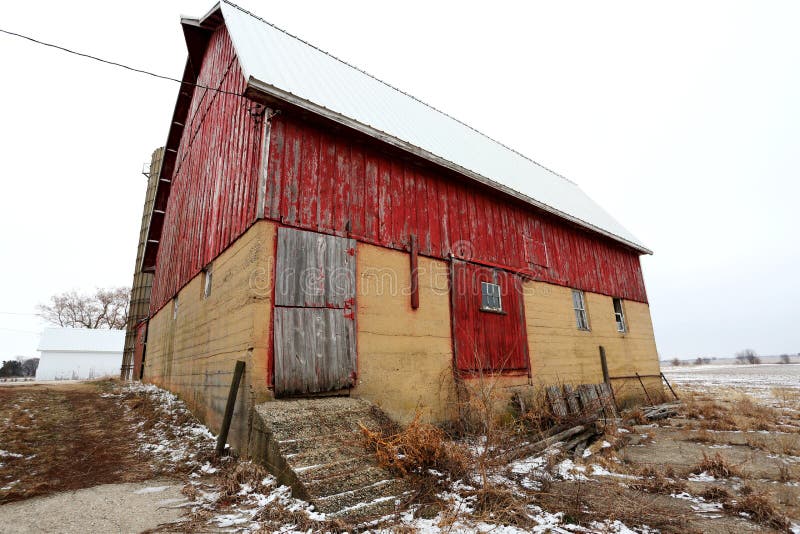 Old Red Barn in Illinois Close Up Stock Image - Image of rancher ...