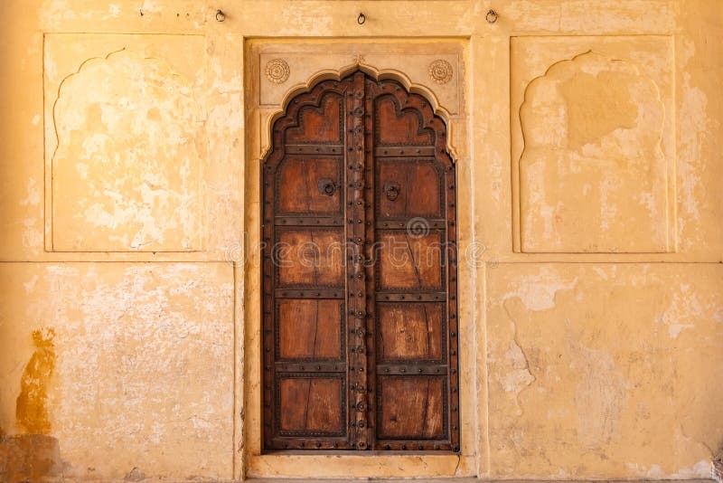 Antique Rustic Ancient Wooden Door. Stock Photo - Image of isolated ...