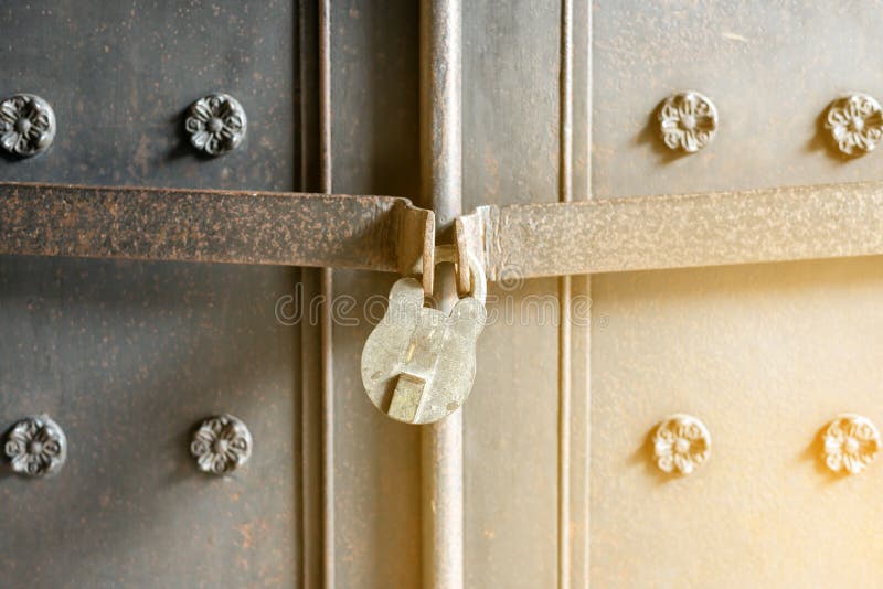 Antique Rusty Padlock. Vintage Safe Stock Image - Image of protect ...