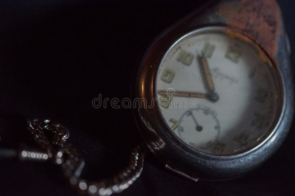 Antique rusty pocket watch stock image. Image of gear - 133506637