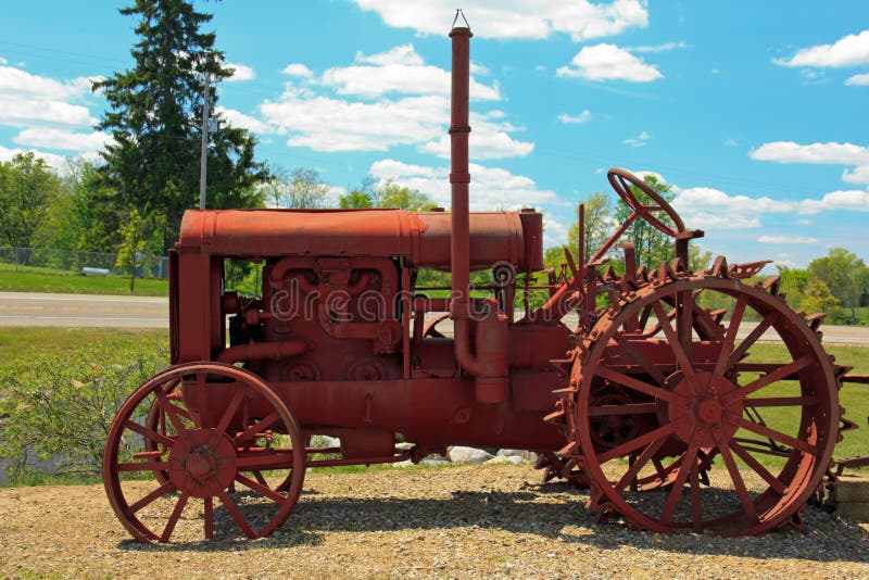 Antique tractor stock photo. Image of antique, deering - 40969214