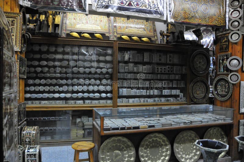 Antiques store in Cairo editorial stock image. Image of shop - 46579744
