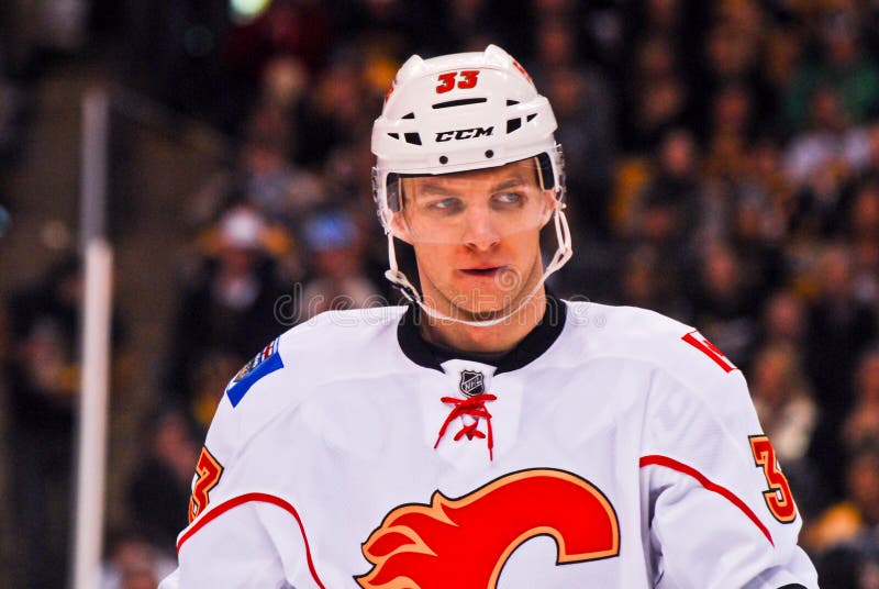 Anton Babchuk Calgary Flames Editorial Stock Image - Image of defence ...