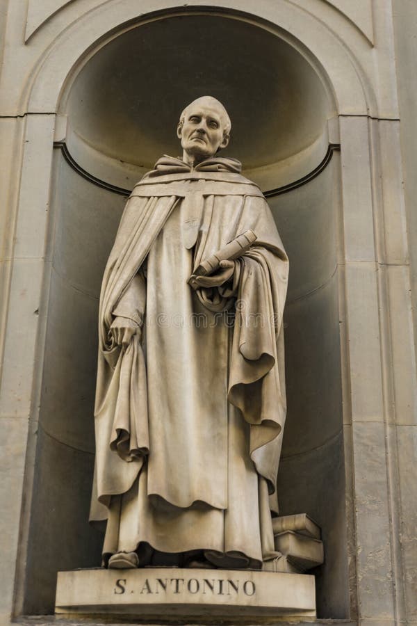 Saint Antoninus, Statue In The Niches Of The Uffizi Colonnade In ...