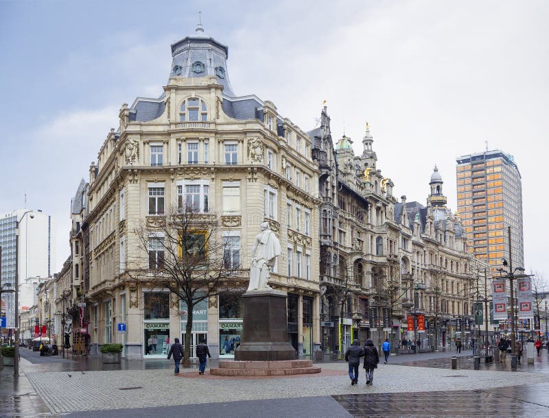 Anversa, Belgio, Paesaggio Urbano Cattedrale Di Anversa Immagine ...