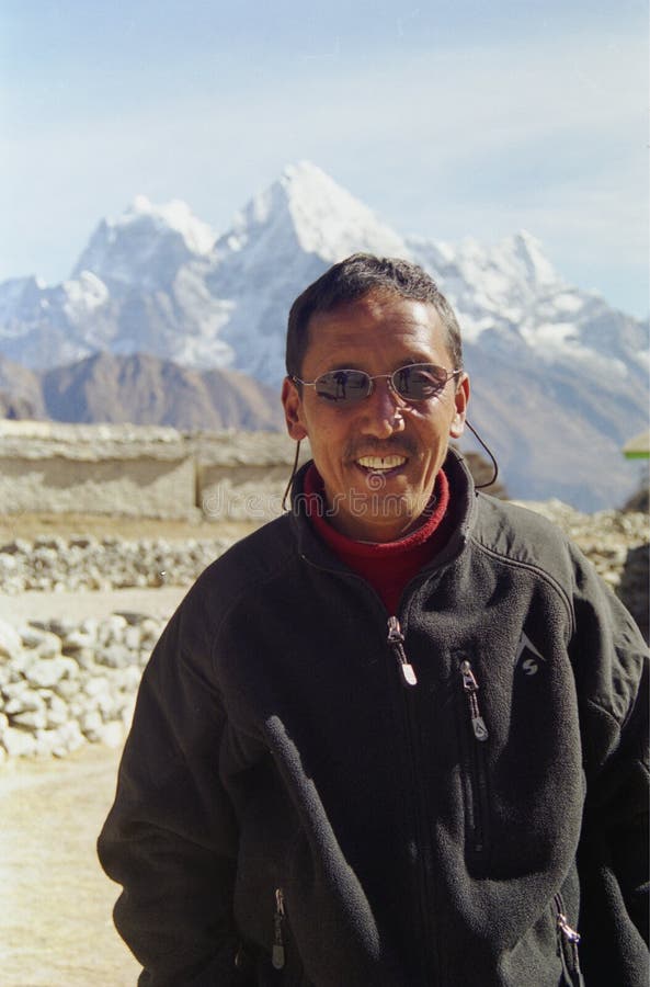 Apa Sherpa fotografía editorial. Imagen de everest, celebridad - 80107927