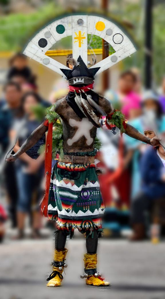 Apache Crown Dancer editorial photo. Image of festival - 84519736