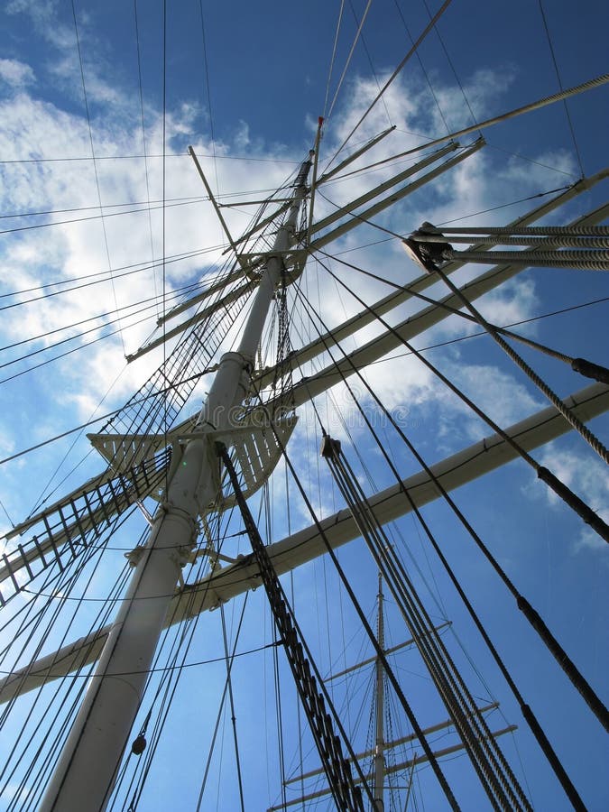 Aparejo del barco de vela foto de archivo. Imagen de cuerdas - 17608208