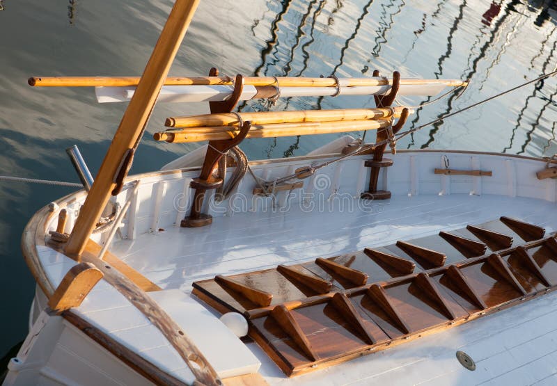 Aparejo En Un Barco De Vela Viejo Foto de archivo - Imagen de actividad ...