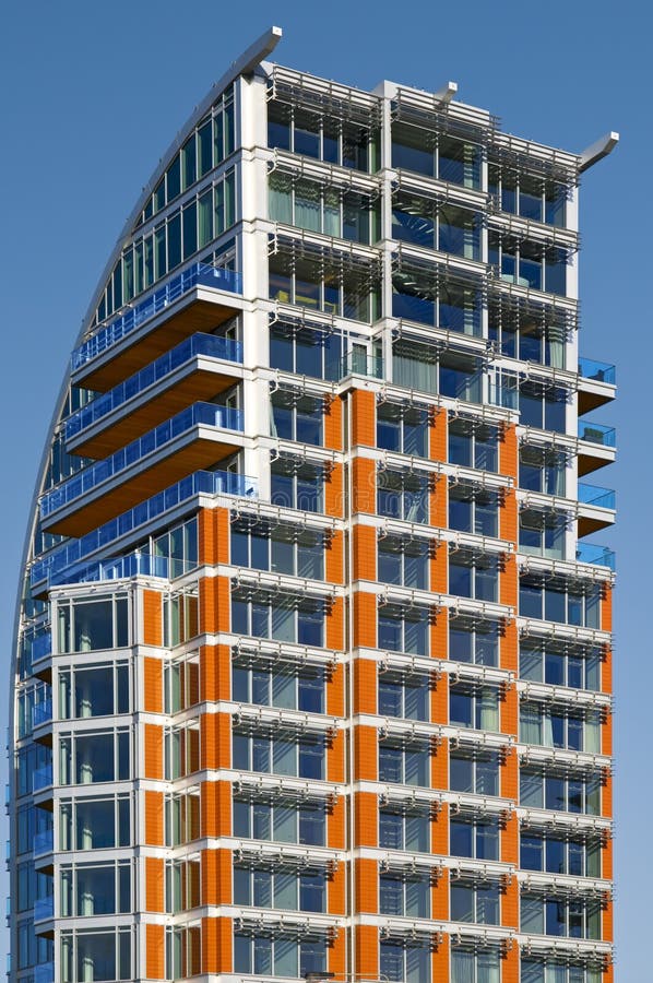 Luxury Apartment Building London Stock Photos - Download 1,041 Royalty ...